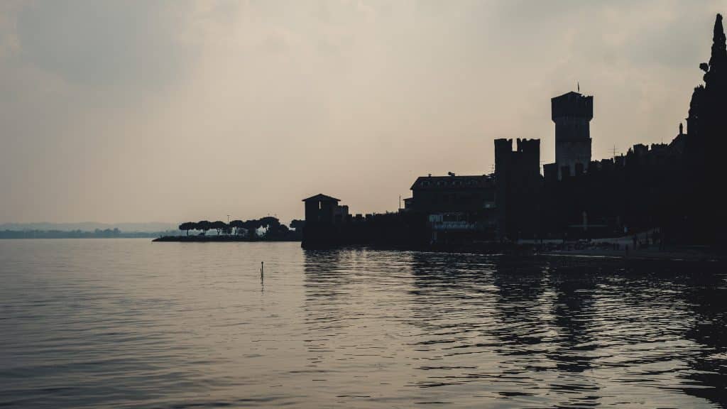 Que faire au lac de Garde : les incontournables du plus grand lac d’Italie
