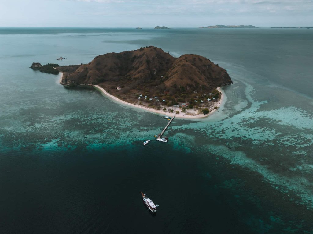 l'Ile de Komodo en croisière : notre expérience de 3 jours à Flores