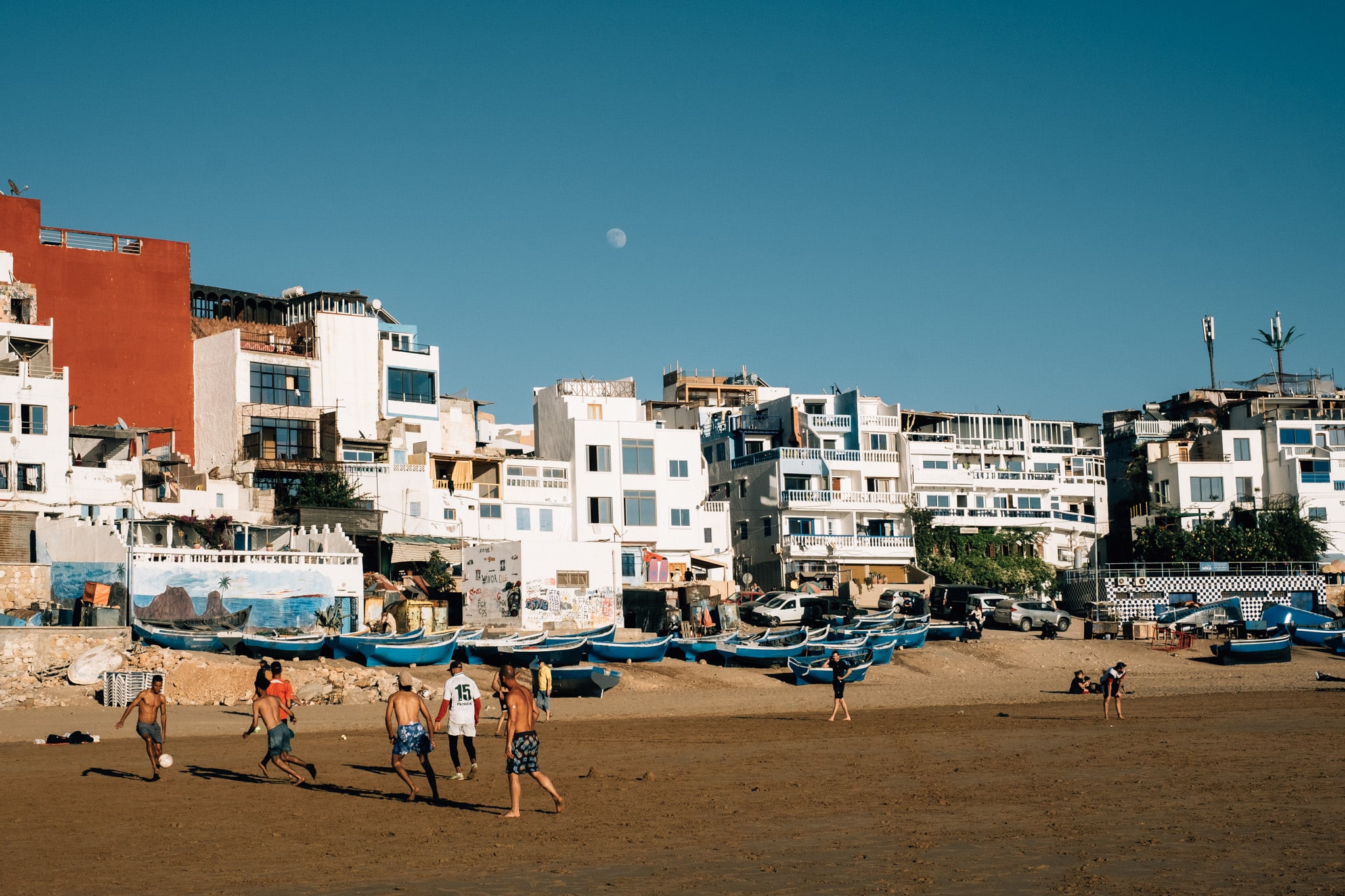 Guide complet de Taghazout au Maroc : surf paradise